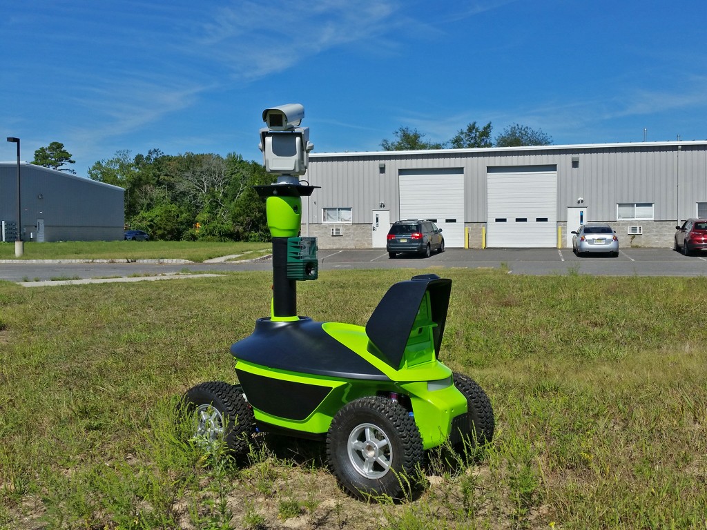 Bird Control Mobile Robot for Agriculture plants, Airports, Industrial ...