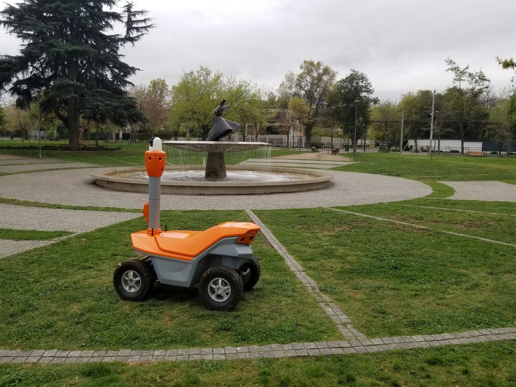 New model of robots began group patrols in Chile - SMP Robotics ...