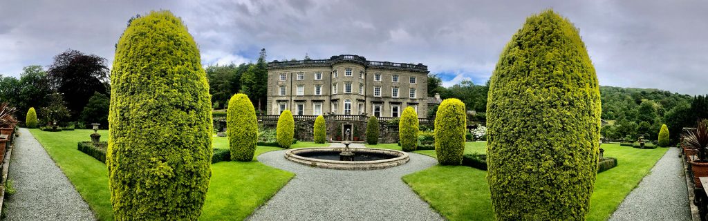 Outdoor robot for automatic protection of Smart House Villas Ranches ...