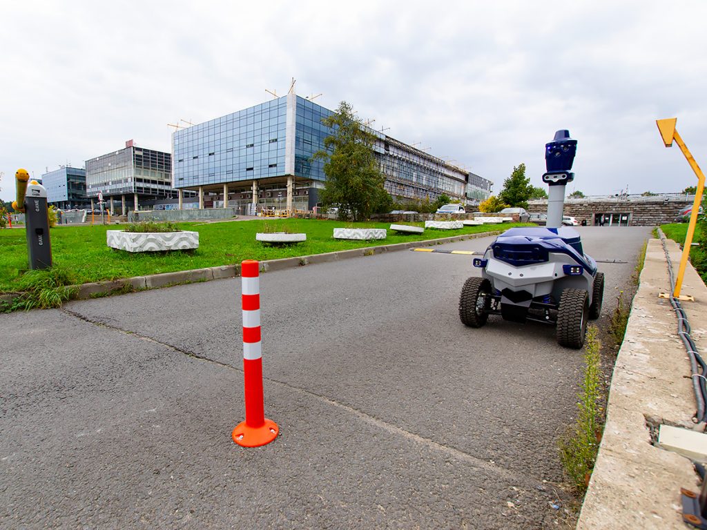 Self-driving parcel-delivery robots with a security surveillance system